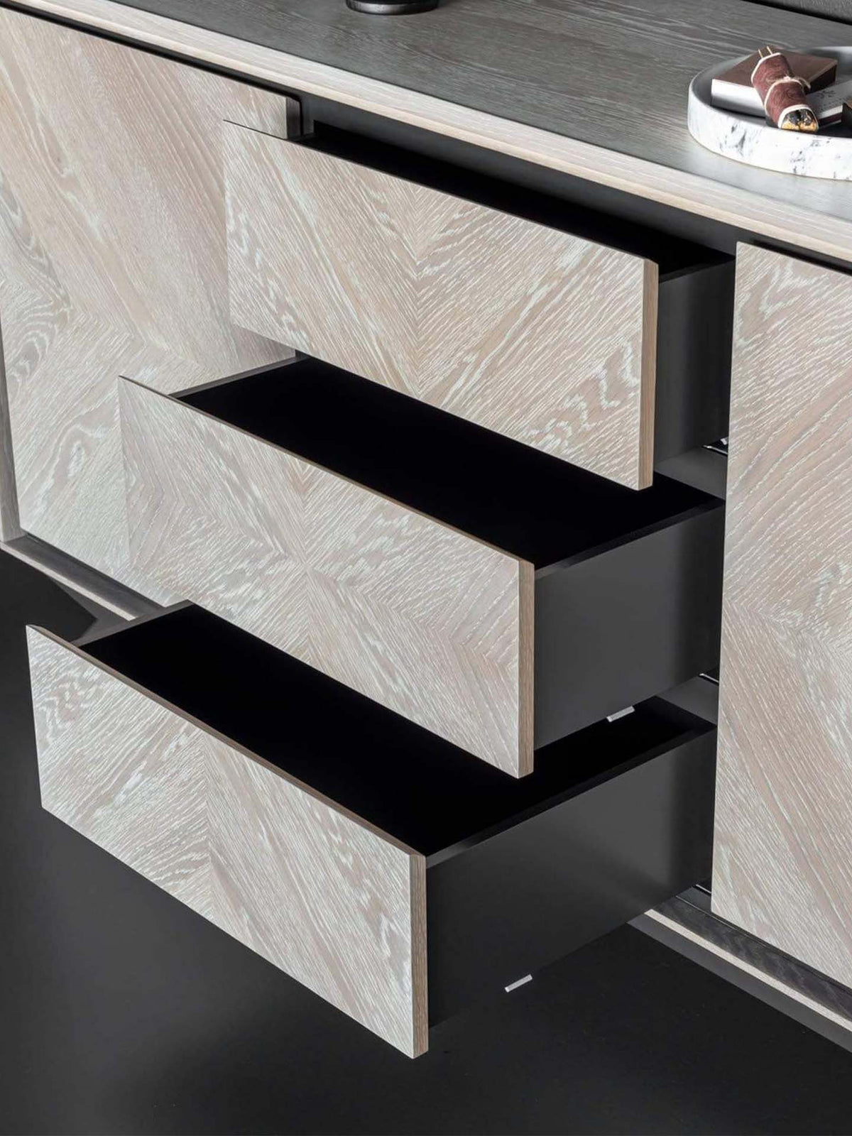 Hugna møbler på nett til stuen, spisestuen, soverommet