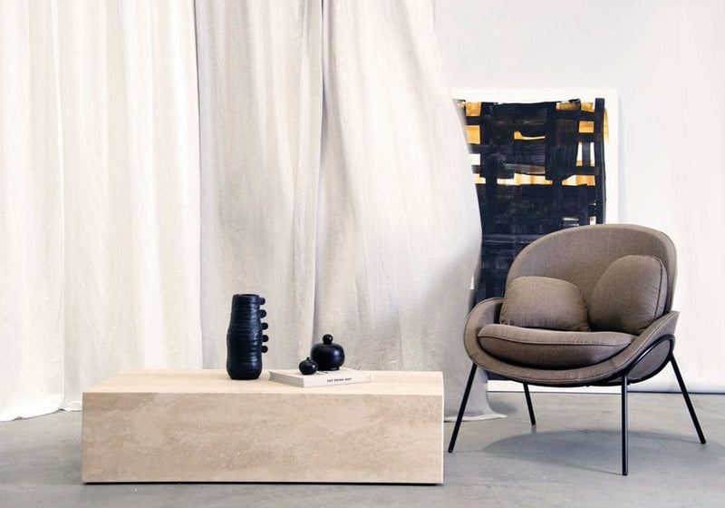 Hugna møbler på nett til stuen, spisestuen, soverommet