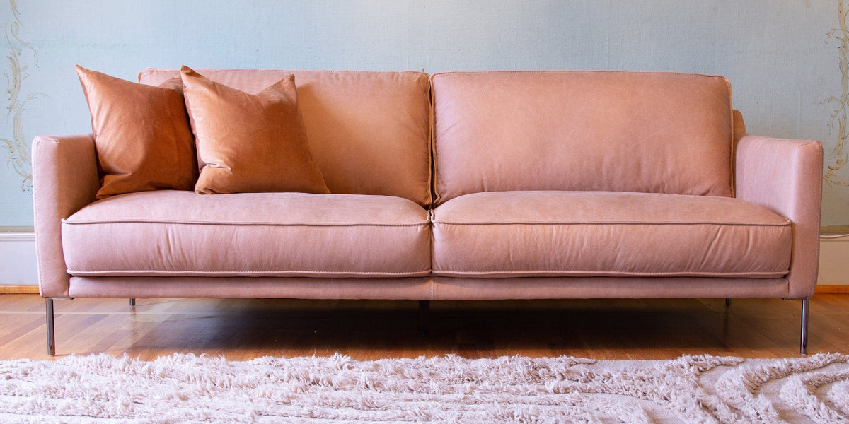 Hugna møbler på nett til stuen, spisestuen, soverommet